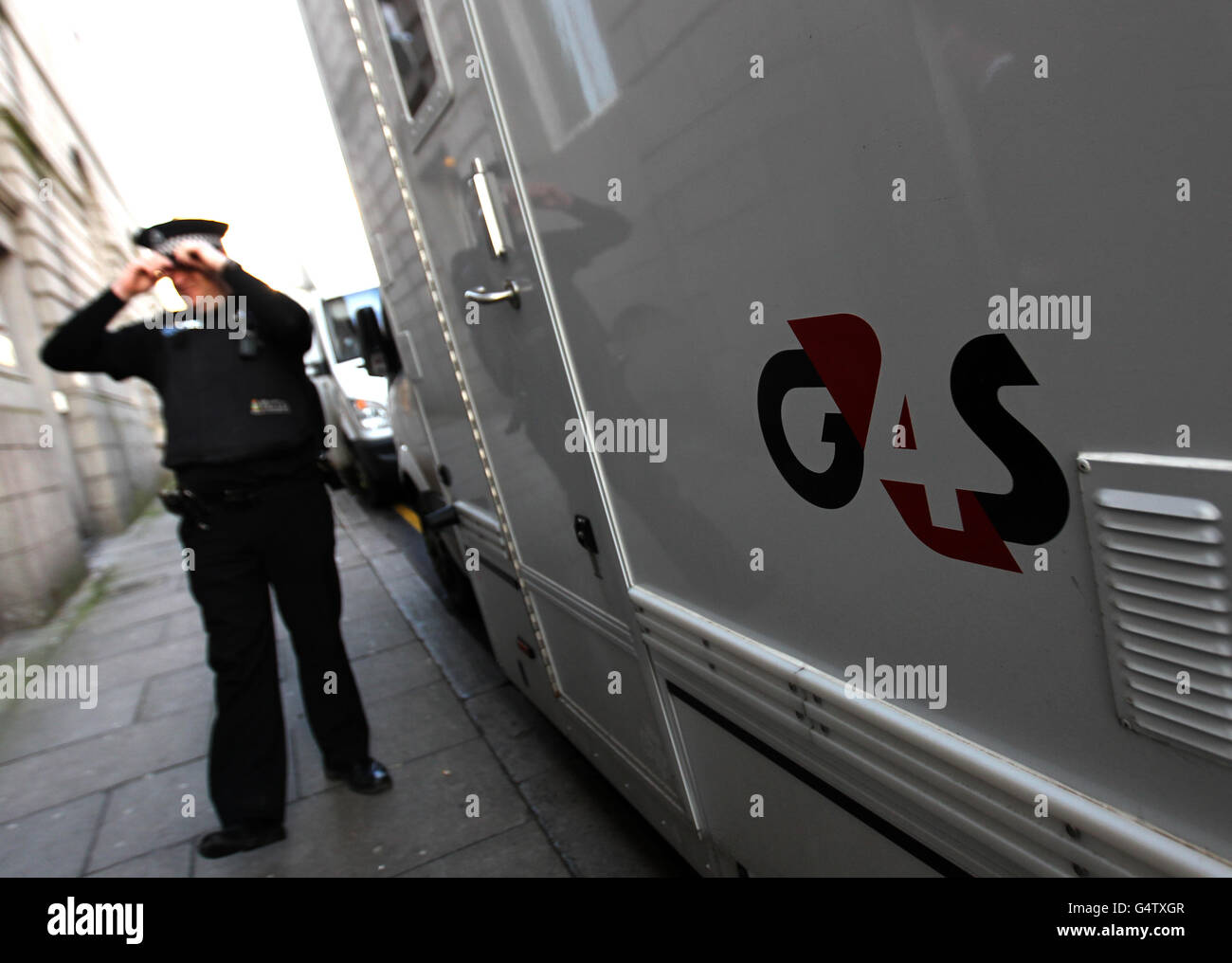 G4s van hi-res stock photography and images - Alamy