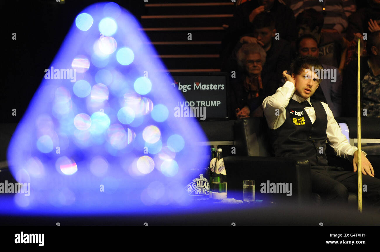 Snooker - The Masters 2012 - Day Two - Alexandra Palace Stock Photo - Alamy