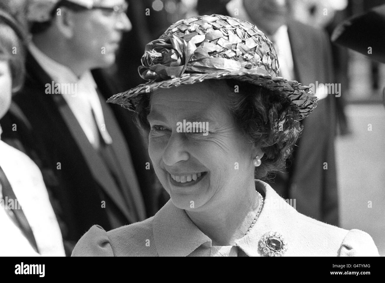 Royalty - Queen Elizabeth II - Croydon, London Stock Photo - Alamy