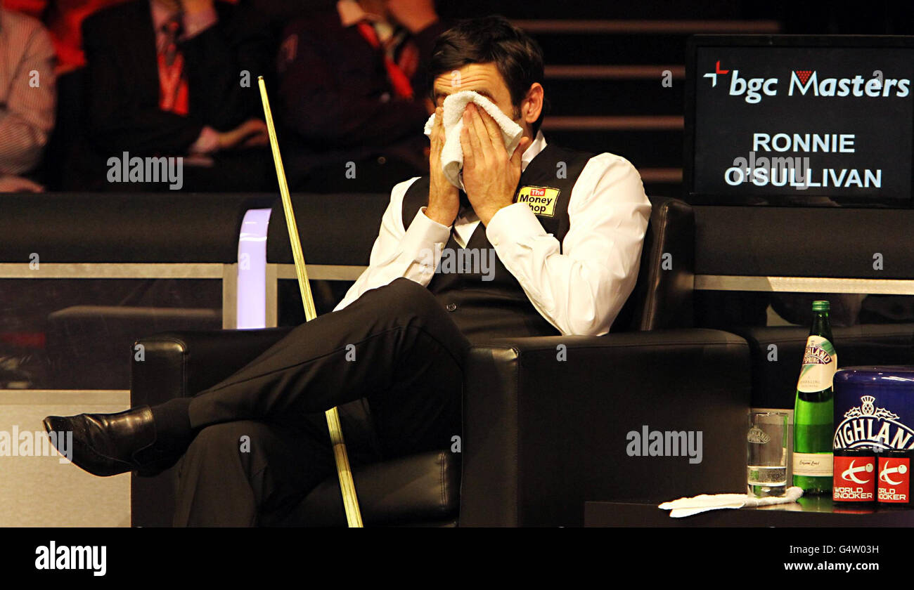 Ronnie Osullivan Reacts During The Masters 2012 At Alexandra Palace Hi