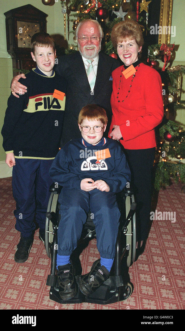 Caroline stephenson sons mark with lord attenborough hi-res stock ...