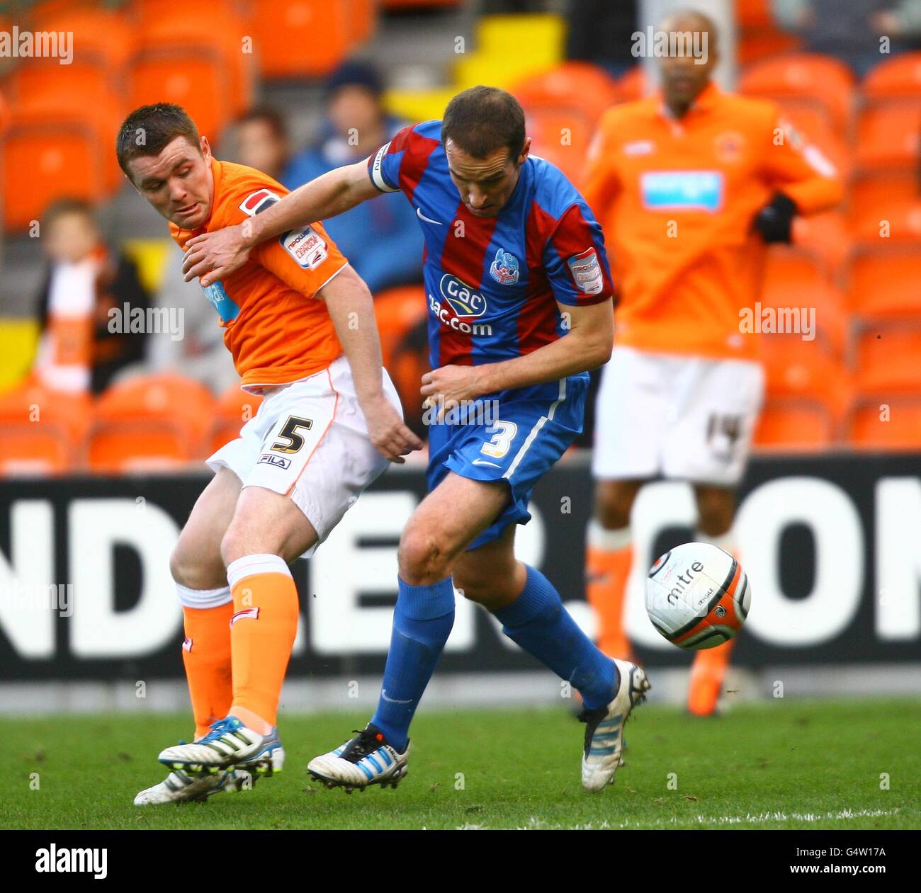 Blackpool's John Fleck and Crystal Palaces' David Wright during the ...