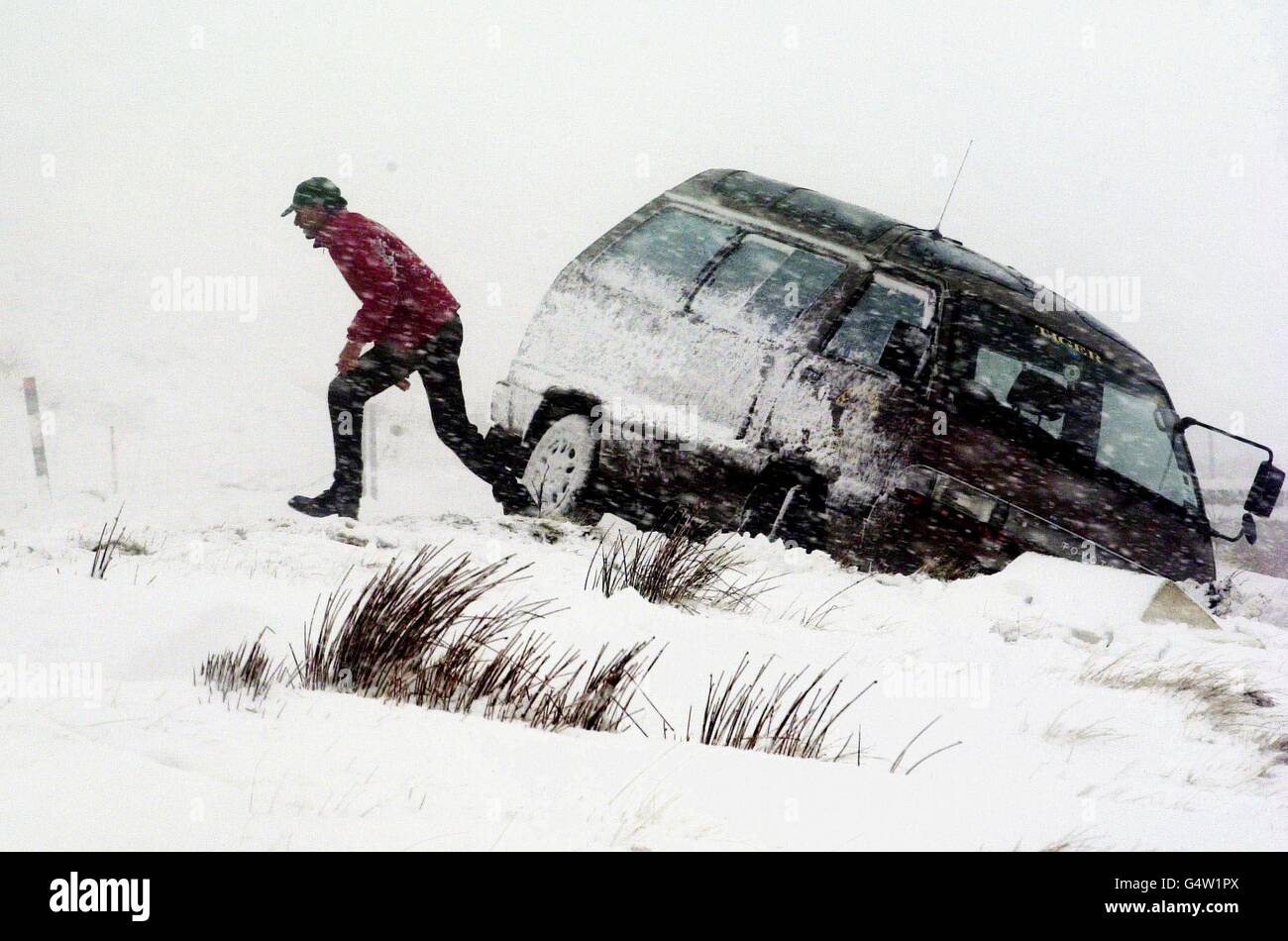 Where Ice Heavy Snow Made Driving Hazardous For Many People Hi Res