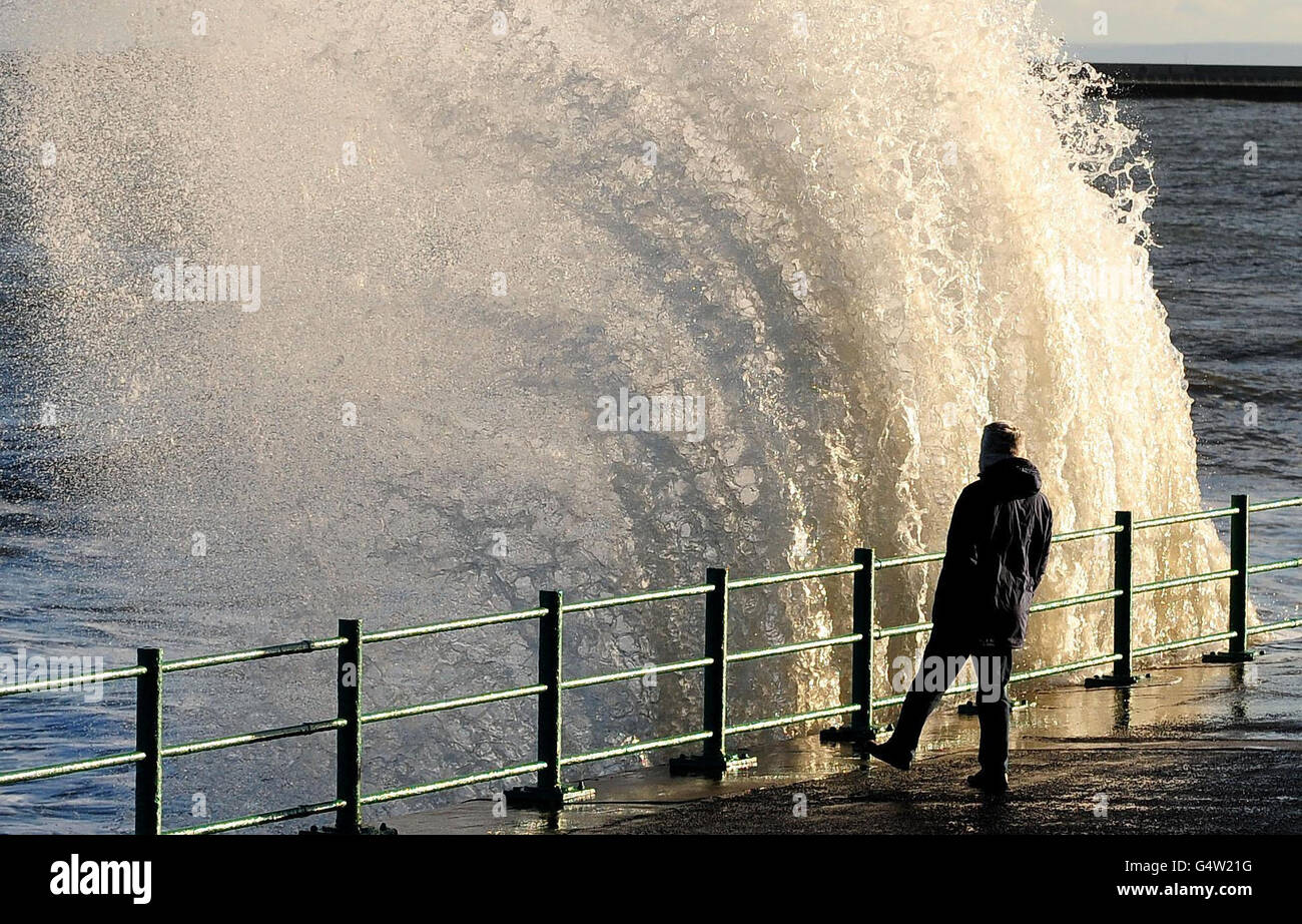 Weather wind hi-res stock photography and images - Alamy