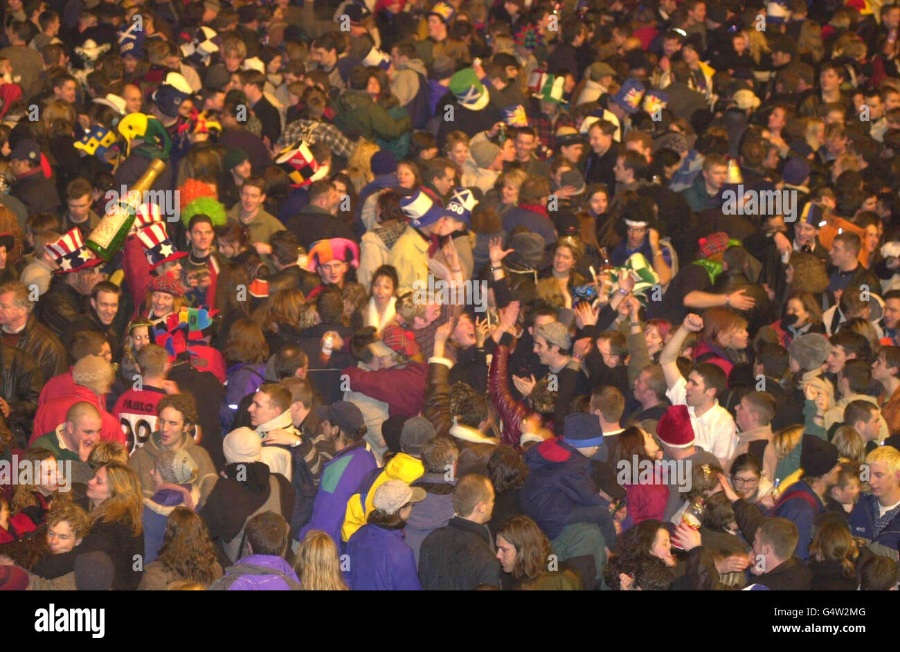 Millennium 2000 celebrations hi-res stock photography and images - Alamy