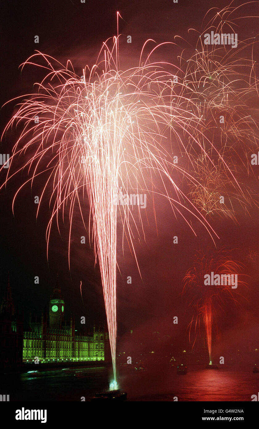 Fireworks explode near Big Ben between Lambeth and Westminster bridges ...