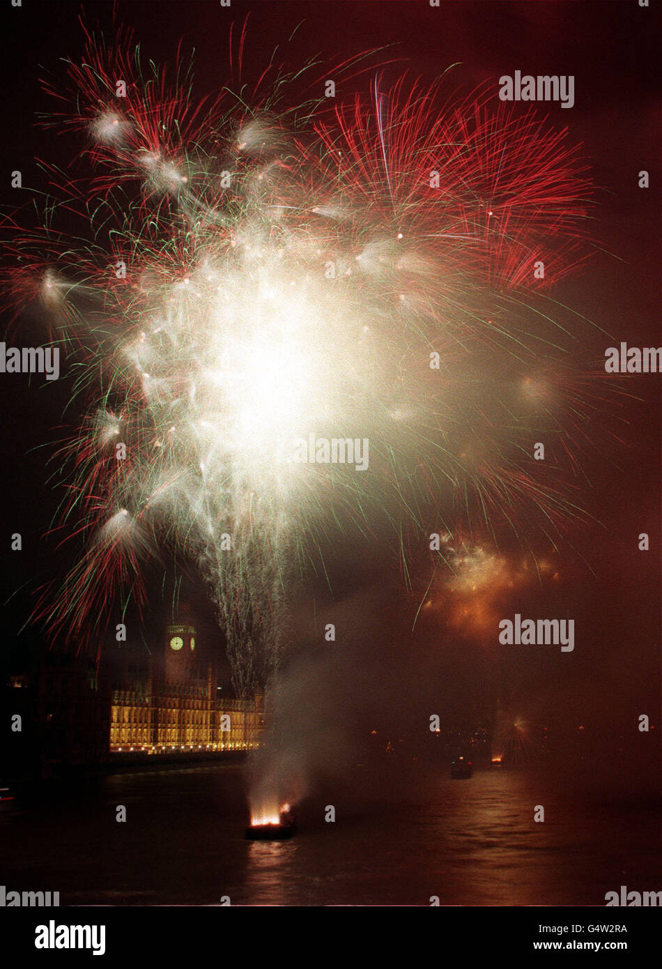 Fireworks explode near Big Ben between Lambeth and Westminster bridges ...