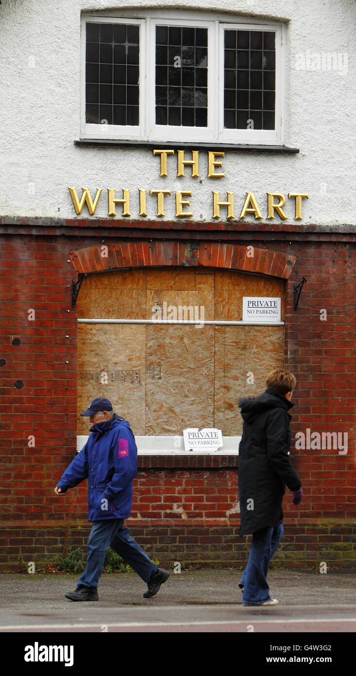 Closed pubs. A general view of The White Hart pub in Petersfield ...
