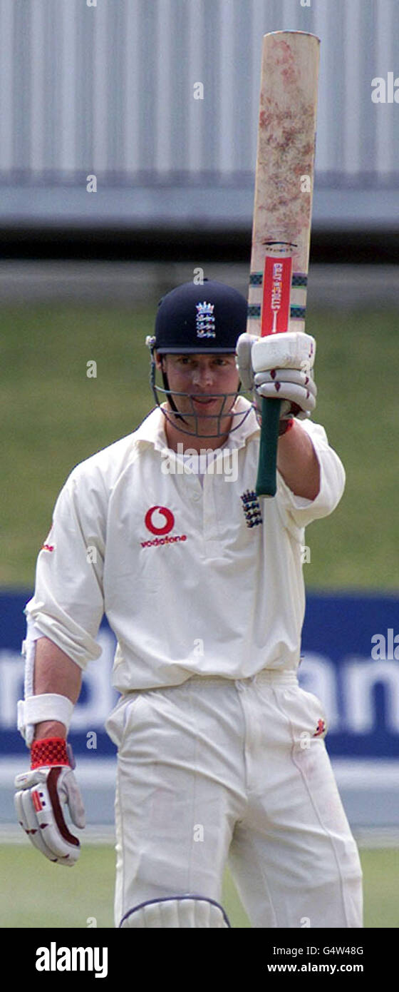 Cricket Knight century 2 Stock Photo - Alamy