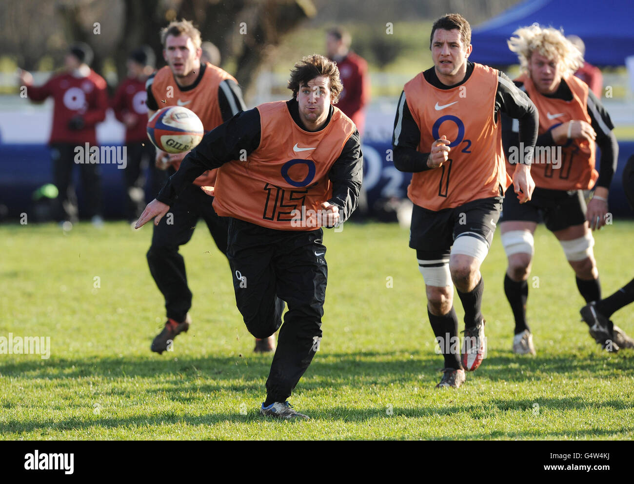 Rugbyu england full length mangrk running hi-res stock photography and ...