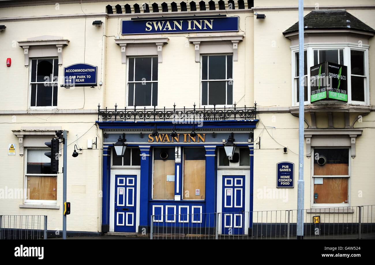 Burton pubs hi-res stock photography and images - Alamy