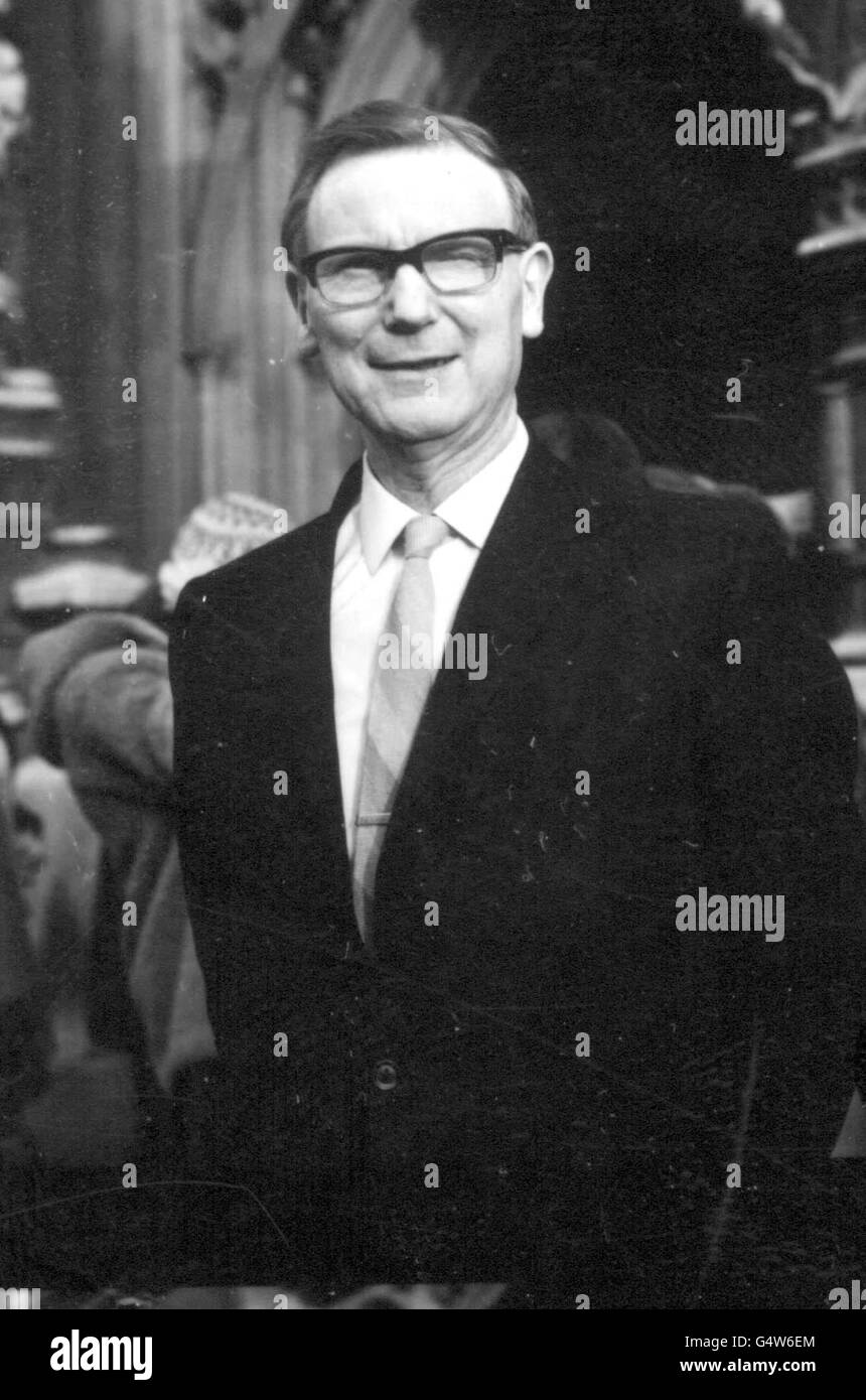 Willie hamilton mp hi-res stock photography and images - Alamy