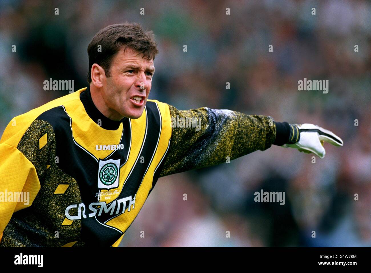 SCOTTISH CUP FINAL SOCCER. PAT BONNER, CELTIC Stock Photo - Alamy