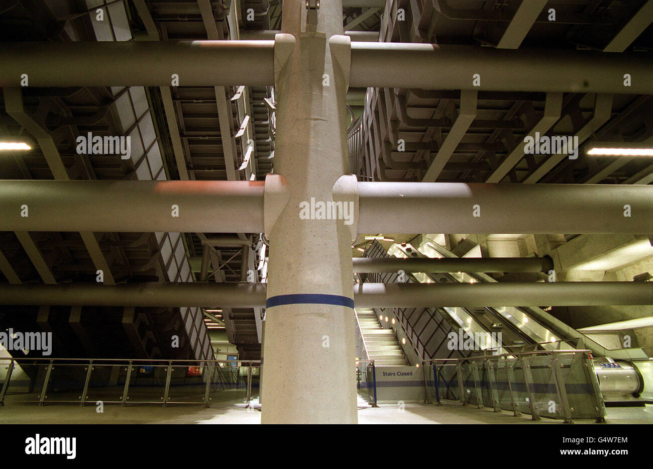 Westminster tube pillar & pipes Stock Photo - Alamy