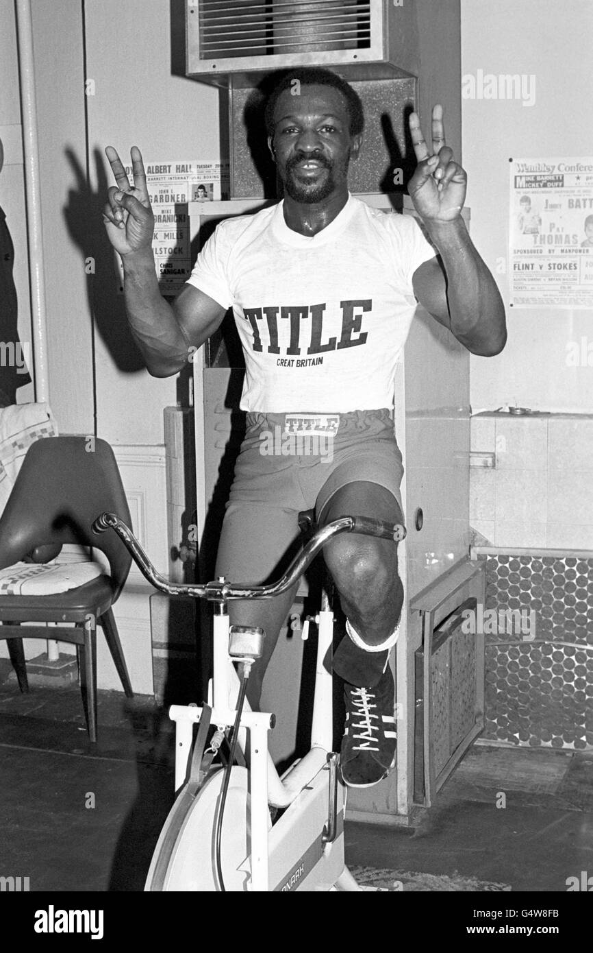 Wbc light middleweight title Black and White Stock Photos & Images - Alamy