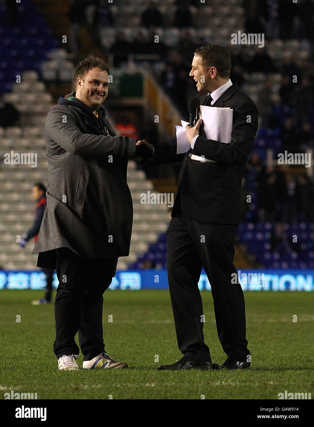 Half time chip n win competition hi-res stock photography and images ...