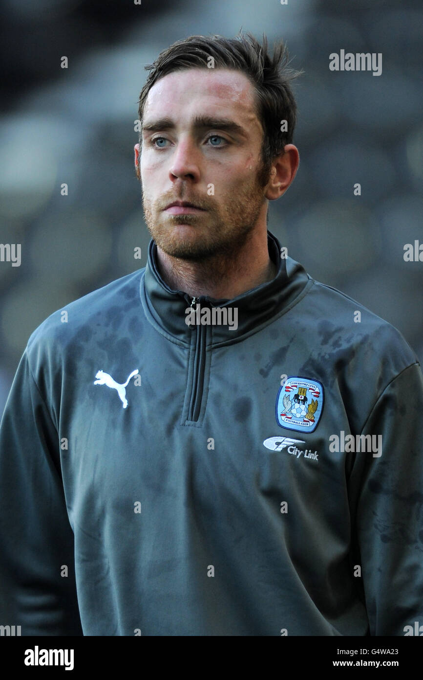 Coventry City's Richard Keogh during the pre-match warm up Stock Photo ...