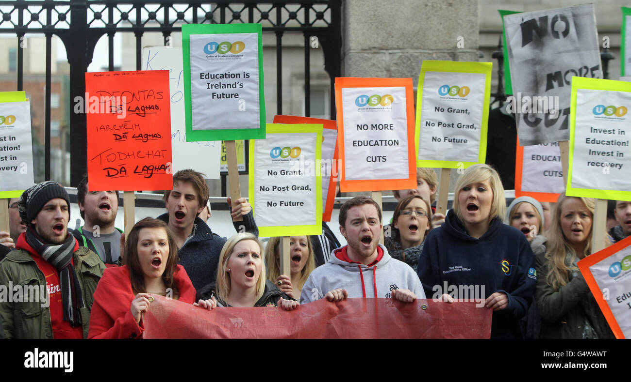 Reverse plans hi-res stock photography and images - Alamy