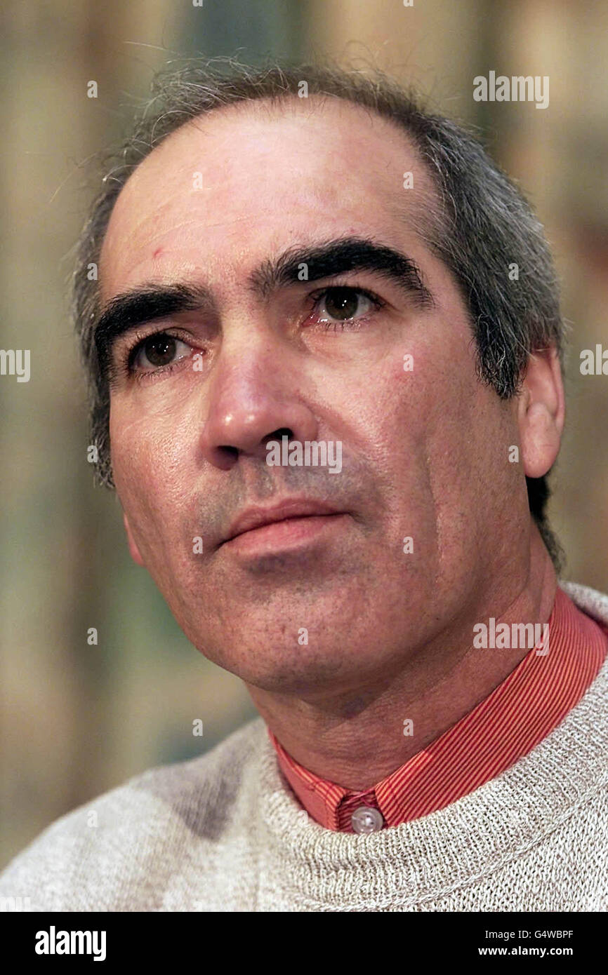 Liverpool where james bulger was murdered hi-res stock photography and ...