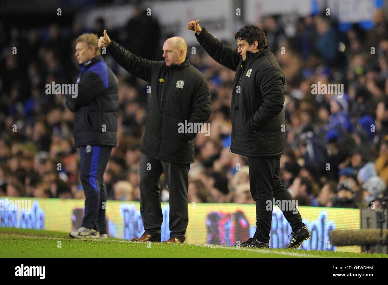 Thumbs up on touchline hi-res stock photography and images - Alamy
