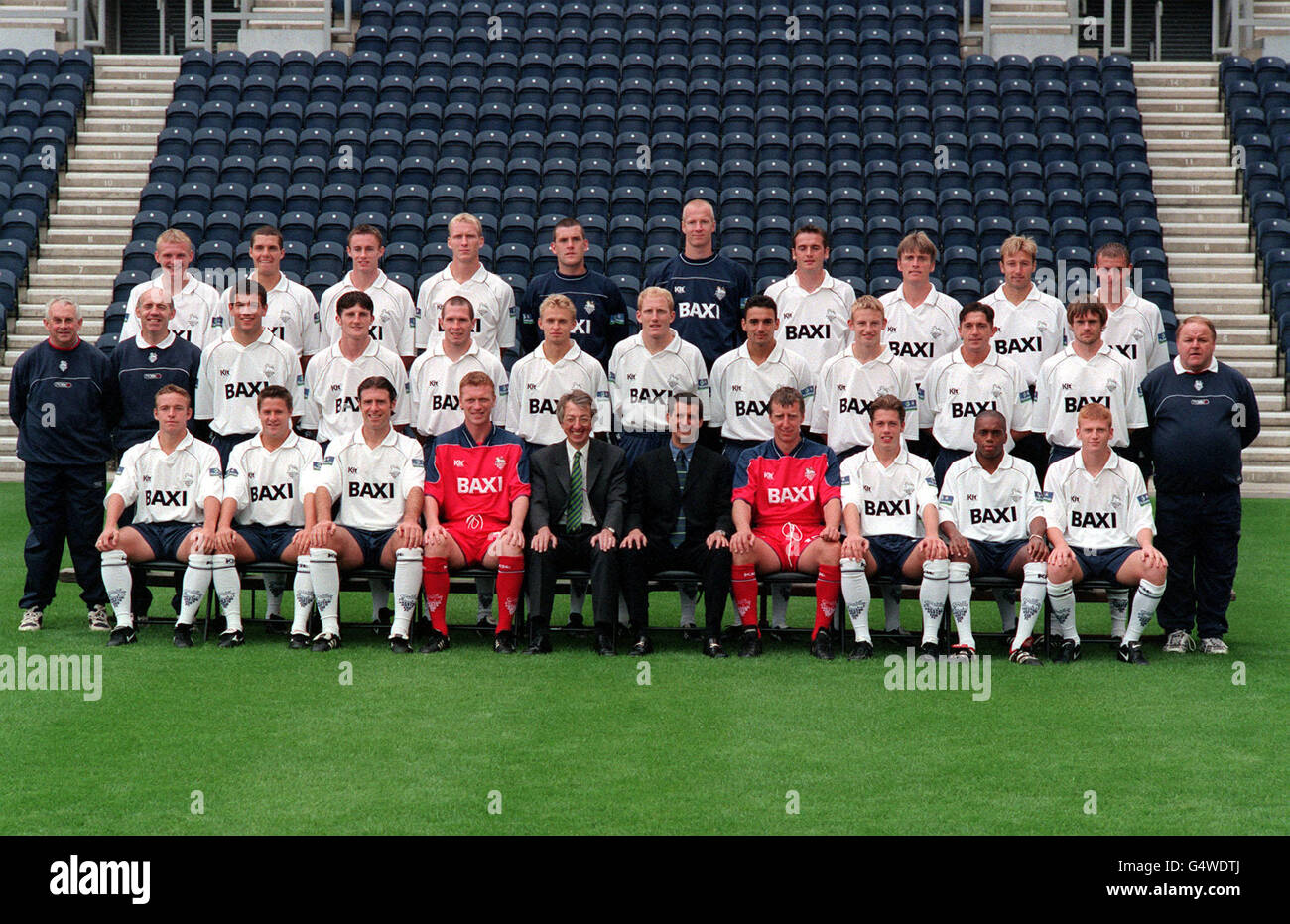 A team shot of Preston North End football club Stock Photo - Alamy