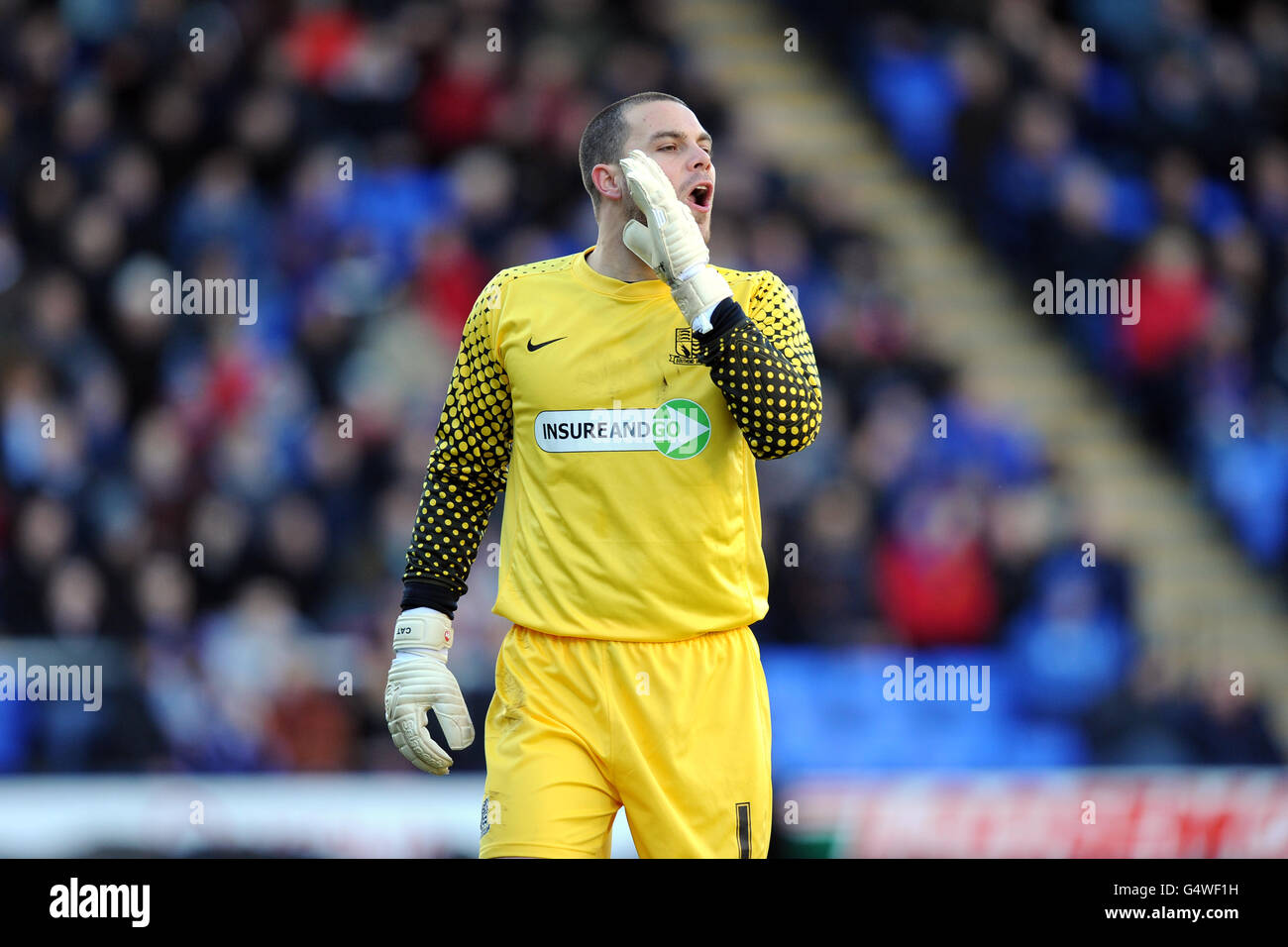Southend united goalkeeper glenn morris hi-res stock photography and ... Southend united goalkeeper glenn morris hi-res stock photography and ...