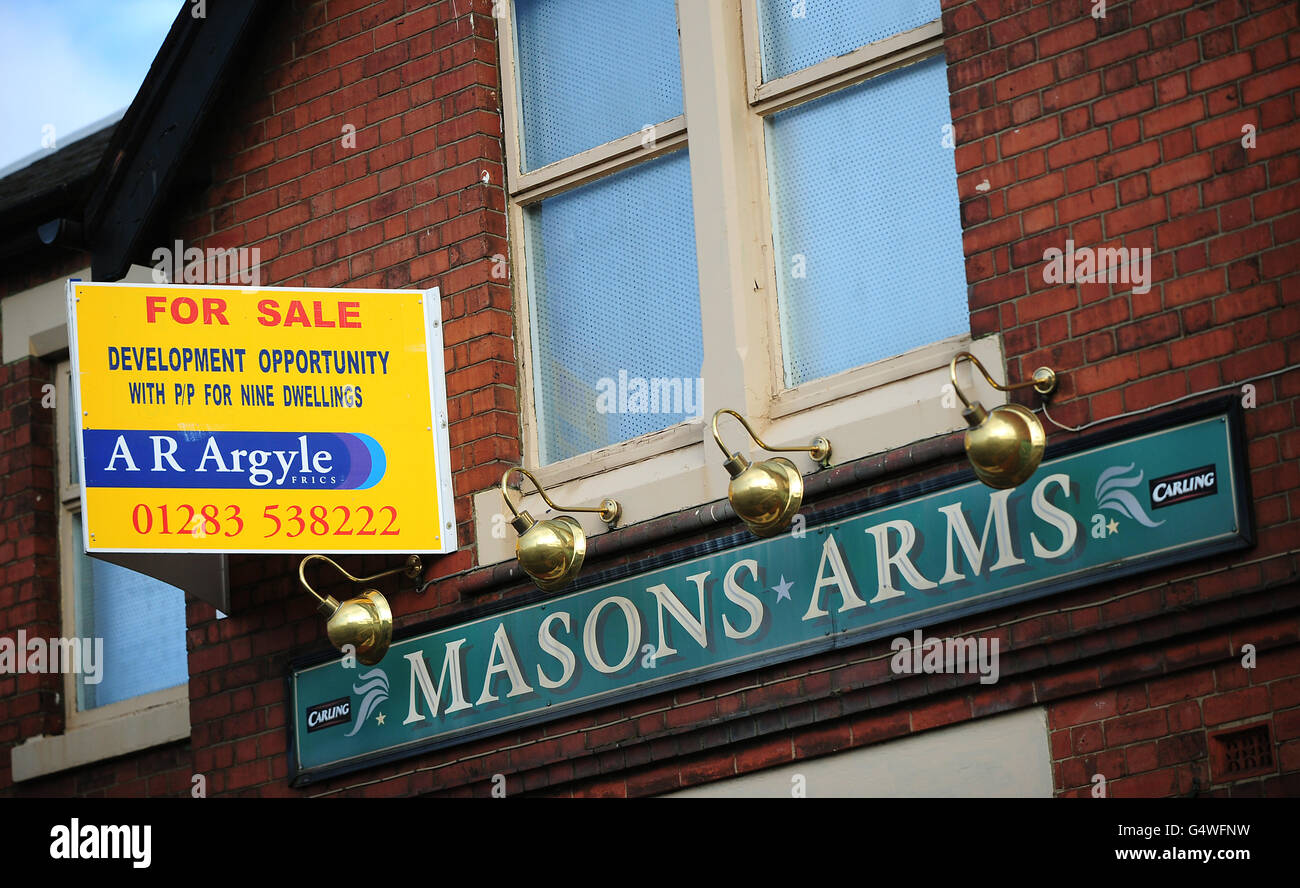 Masons arms pub hi-res stock photography and images - Alamy