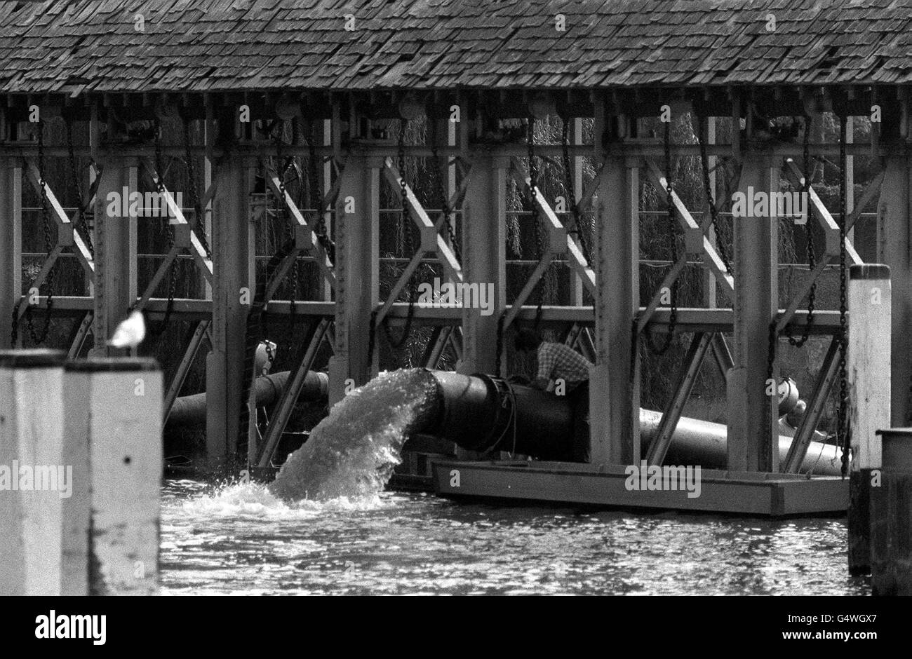 Drought 1976 hi-res stock photography and images - Alamy