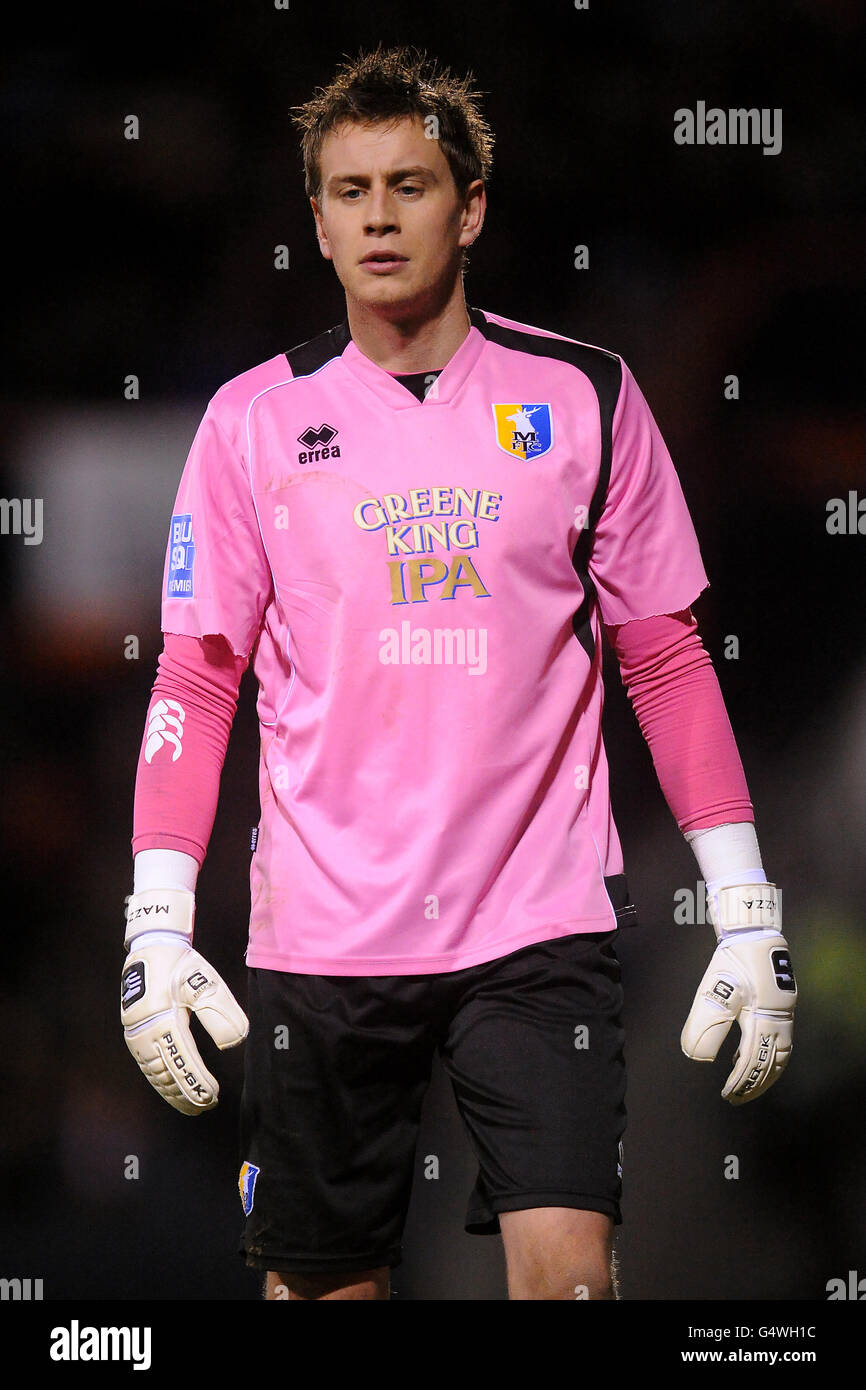 Luton Town v Mansfield Town - Kenilworth Road. Alan Marriott, Mansfield ...