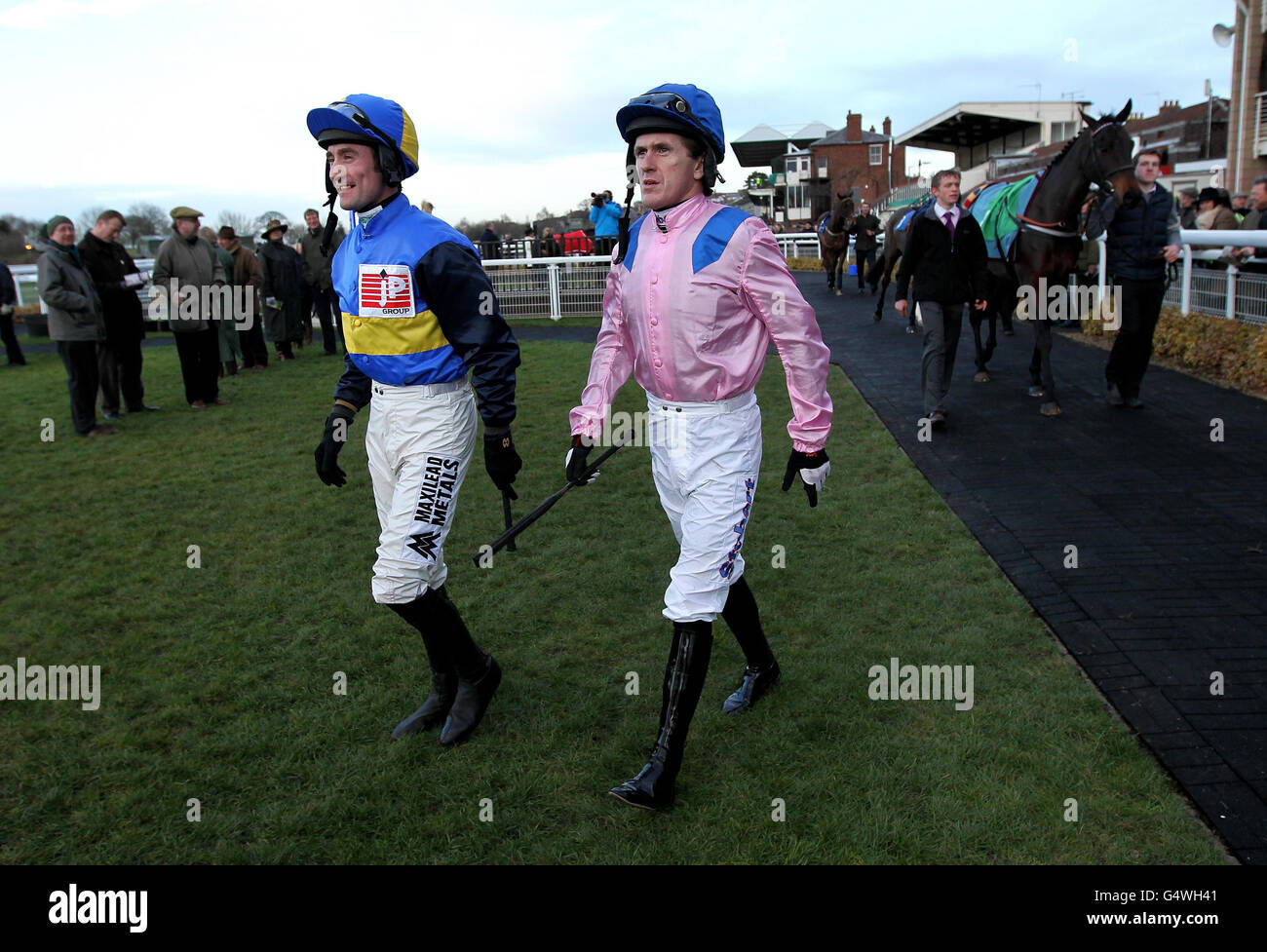 Racing warwick full length mangrk walking hi-res stock photography and ...