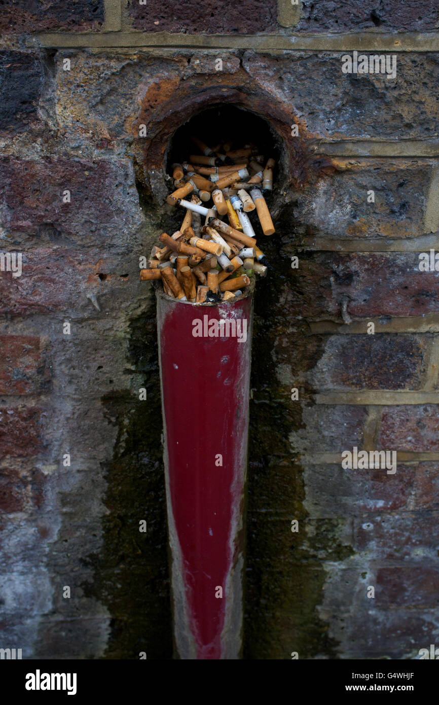 Cigarettes Waste High Resolution Stock Photography and Images - Alamy