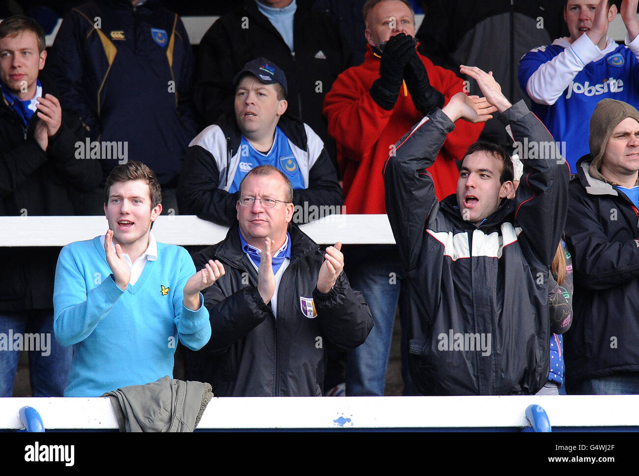 Applaud top half fans football hi-res stock photography and images - Alamy