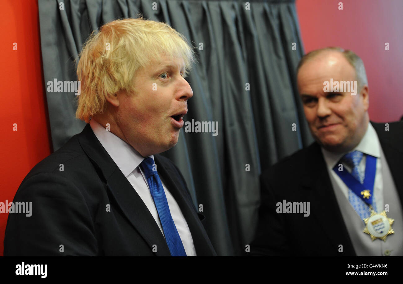 London Mayor Boris Johnson tours the new fire control centre in west ...