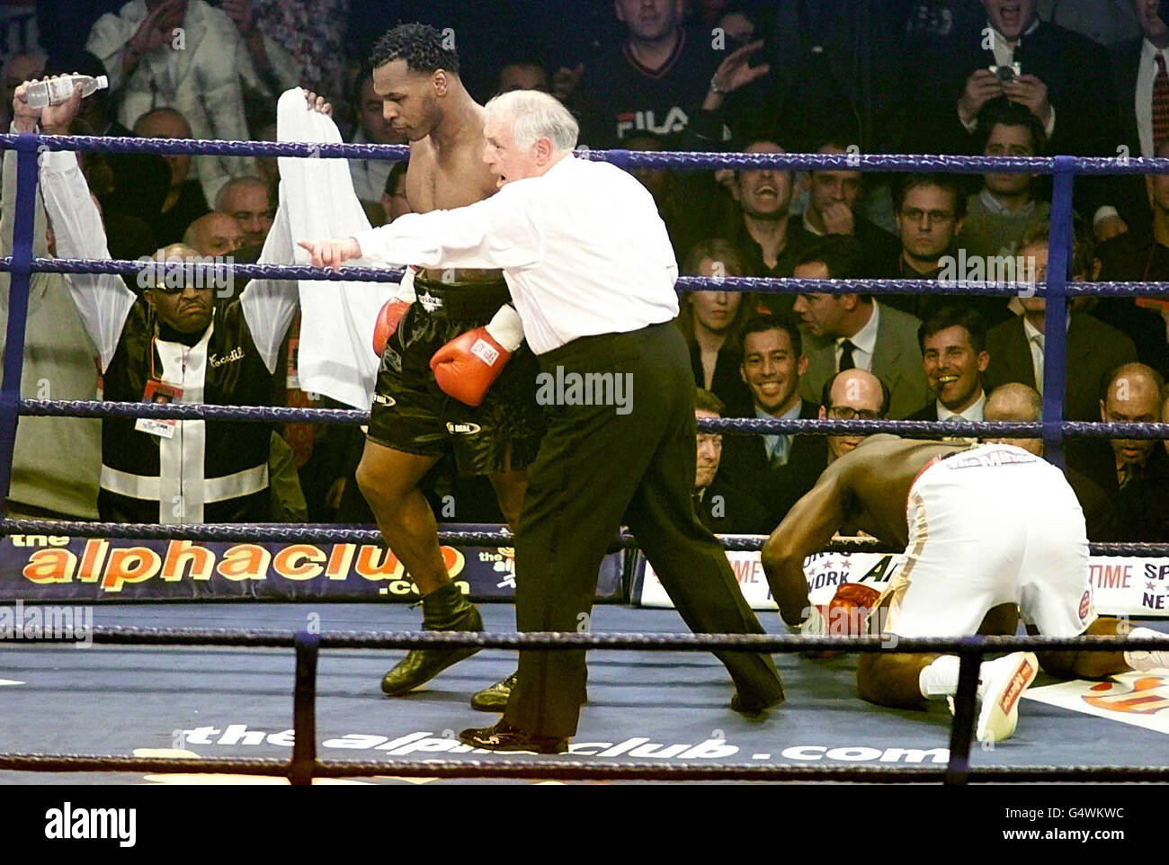 American boxer and former undisputed Heavyweight Champion Mike Tyson (L ...