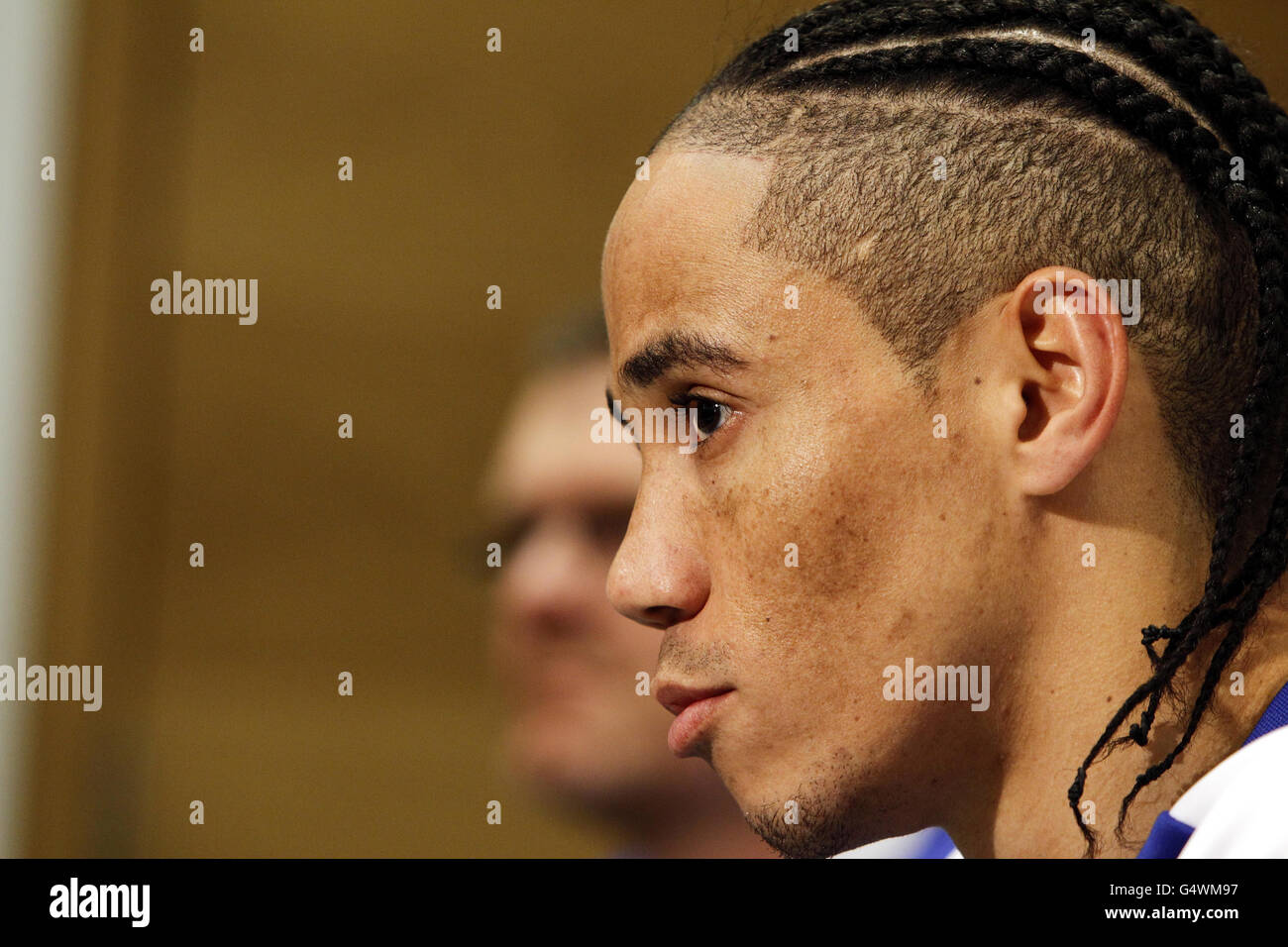 Nikica jelavic steven pienaar unveiling hi-res stock photography and ...