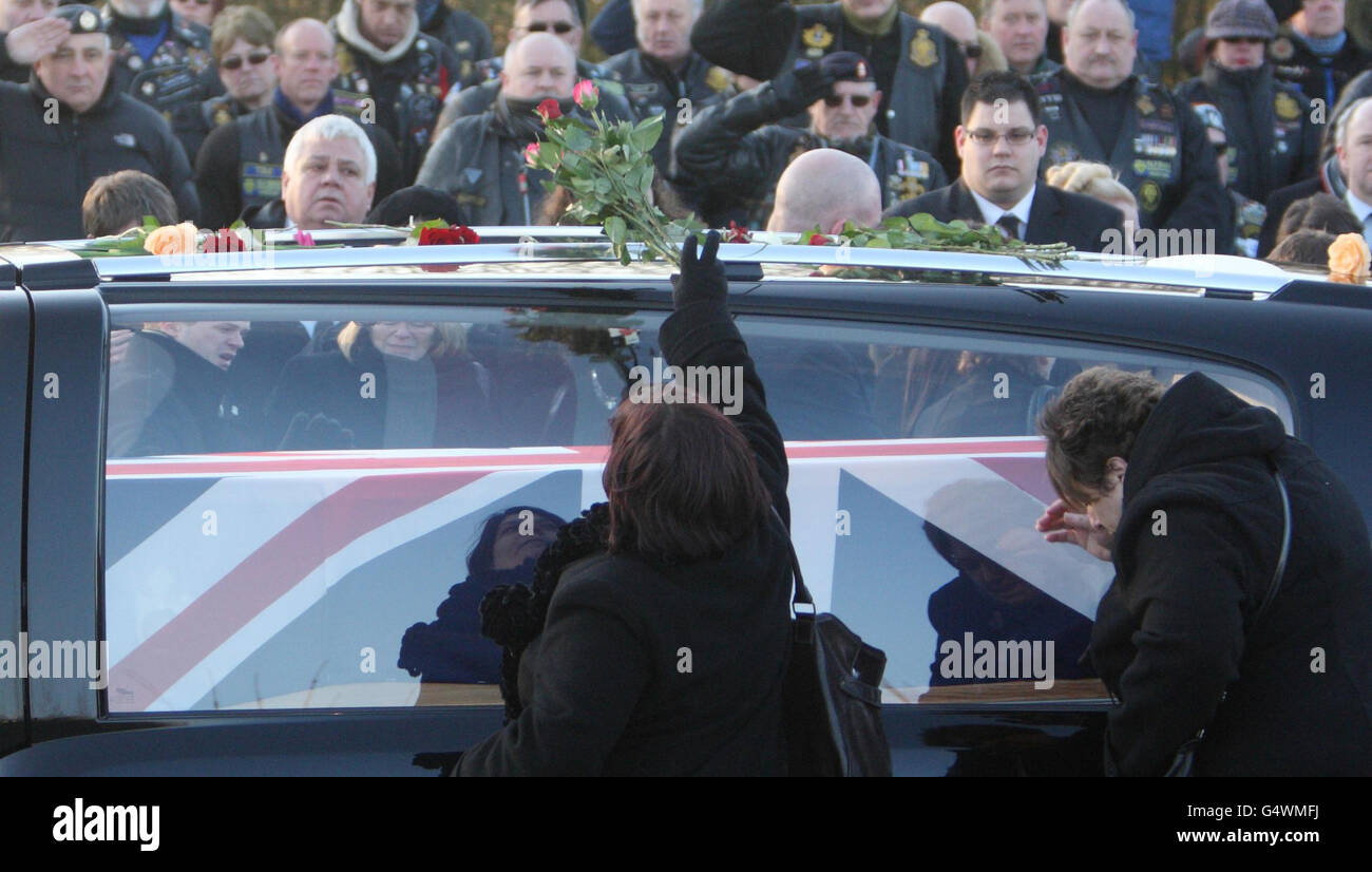 Repatriation of fallen serviceman Stock Photo - Alamy