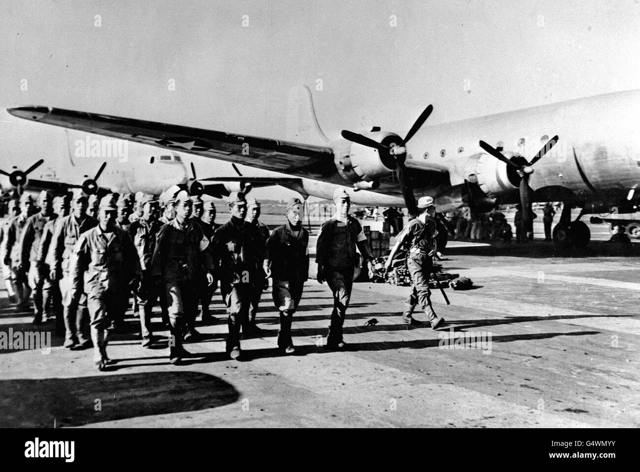 Ending world war two the japanese surrender Black and White Stock ...