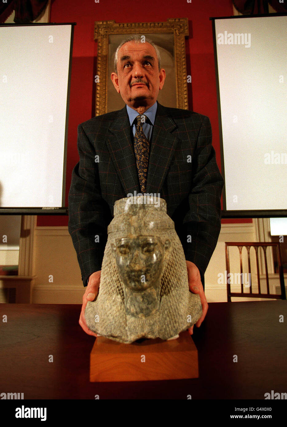 The ambassador of egypt he mr adel el gazzar hi-res stock photography and images - Alamy