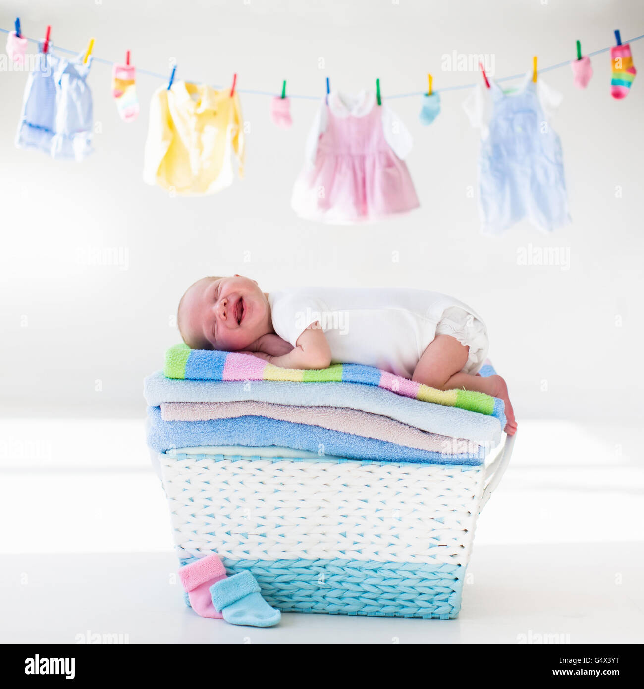 Newborn in bath hi-res stock photography and images - Alamy