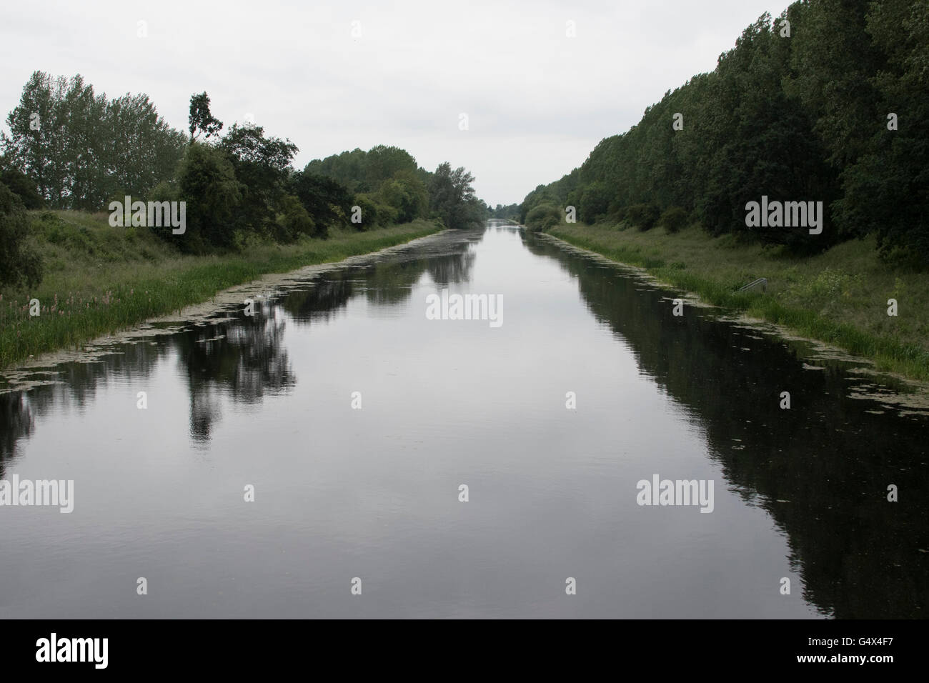 Fenland waterways hi-res stock photography and images - Alamy