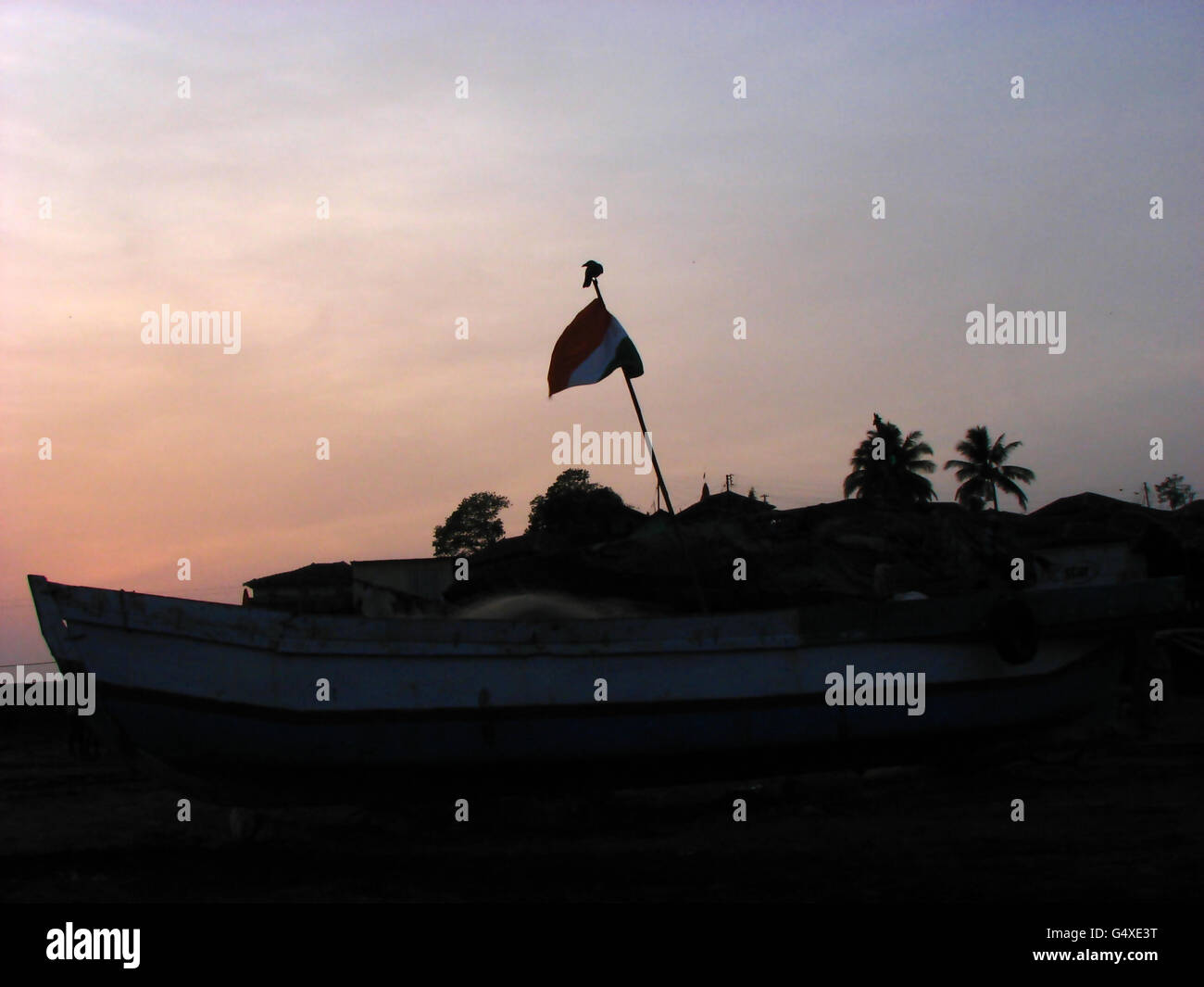 Marooned boats hi-res stock photography and images - Alamy