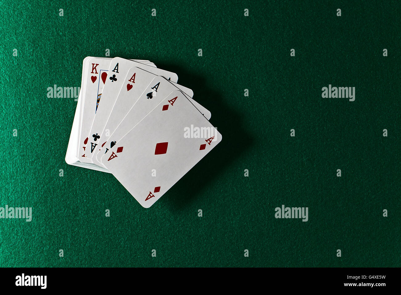 Cards on table hi-res stock photography and images - Alamy