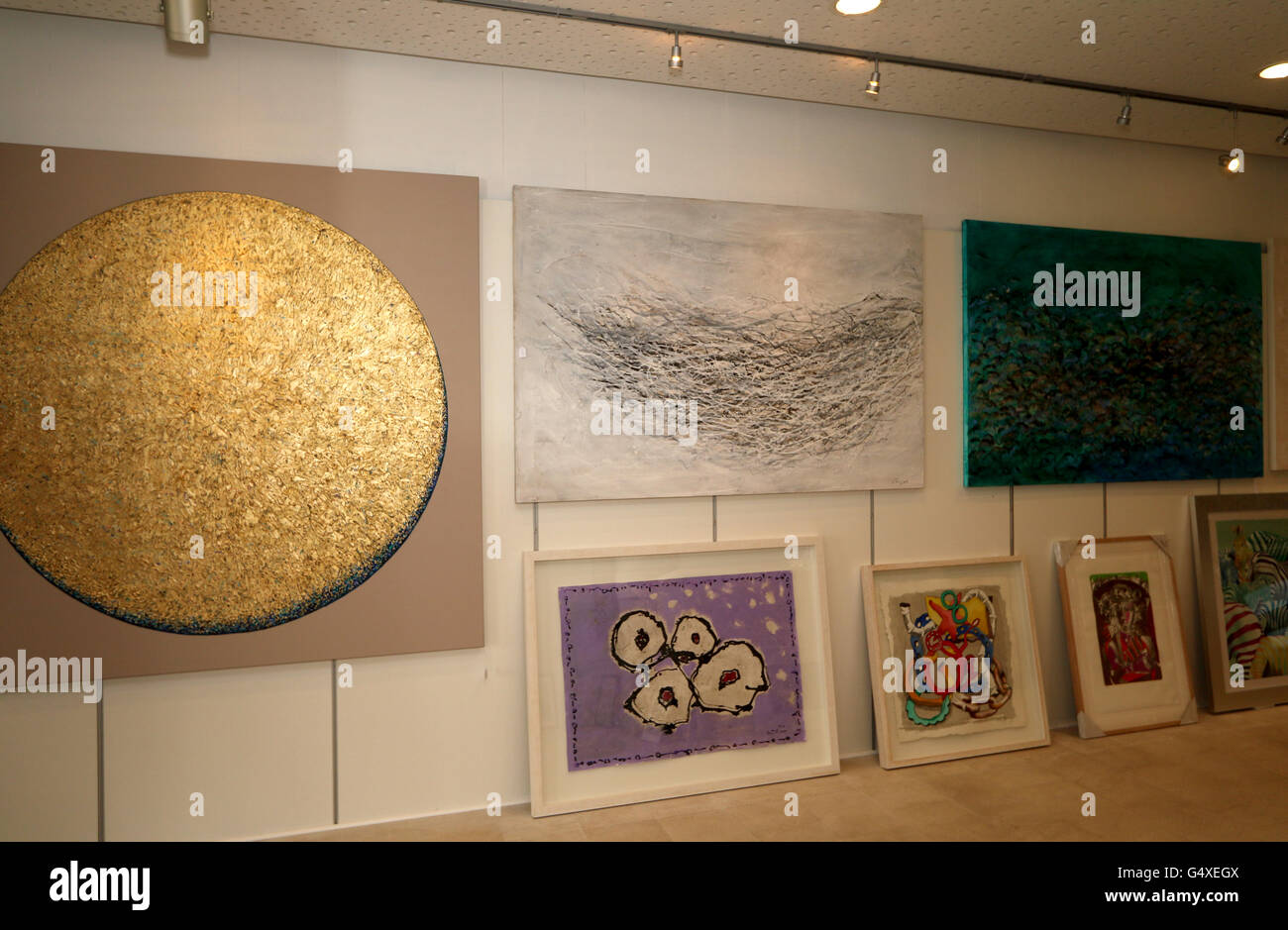 "AHOY Gallery" - display of art - Best of Yachting - Port Adriano ...