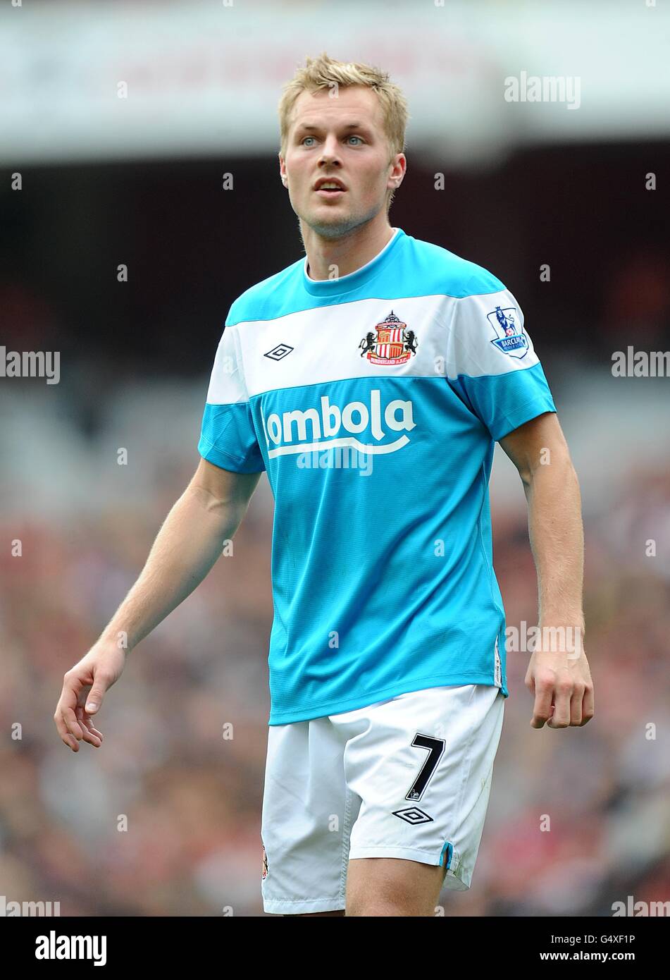 Sebastian larsson arsenal hi-res stock photography and images - Alamy