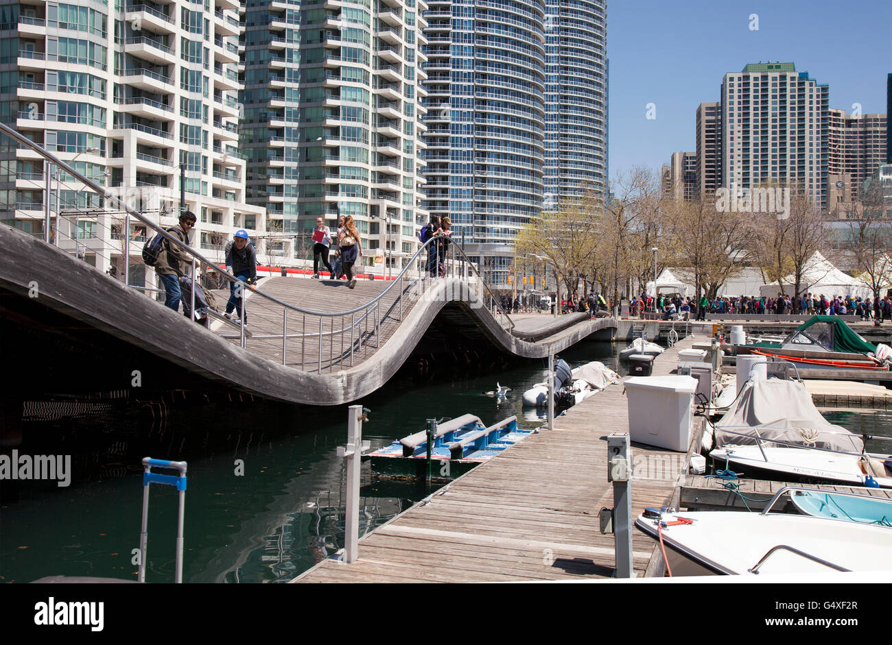 Toronto waterfront hi-res stock photography and images - Alamy