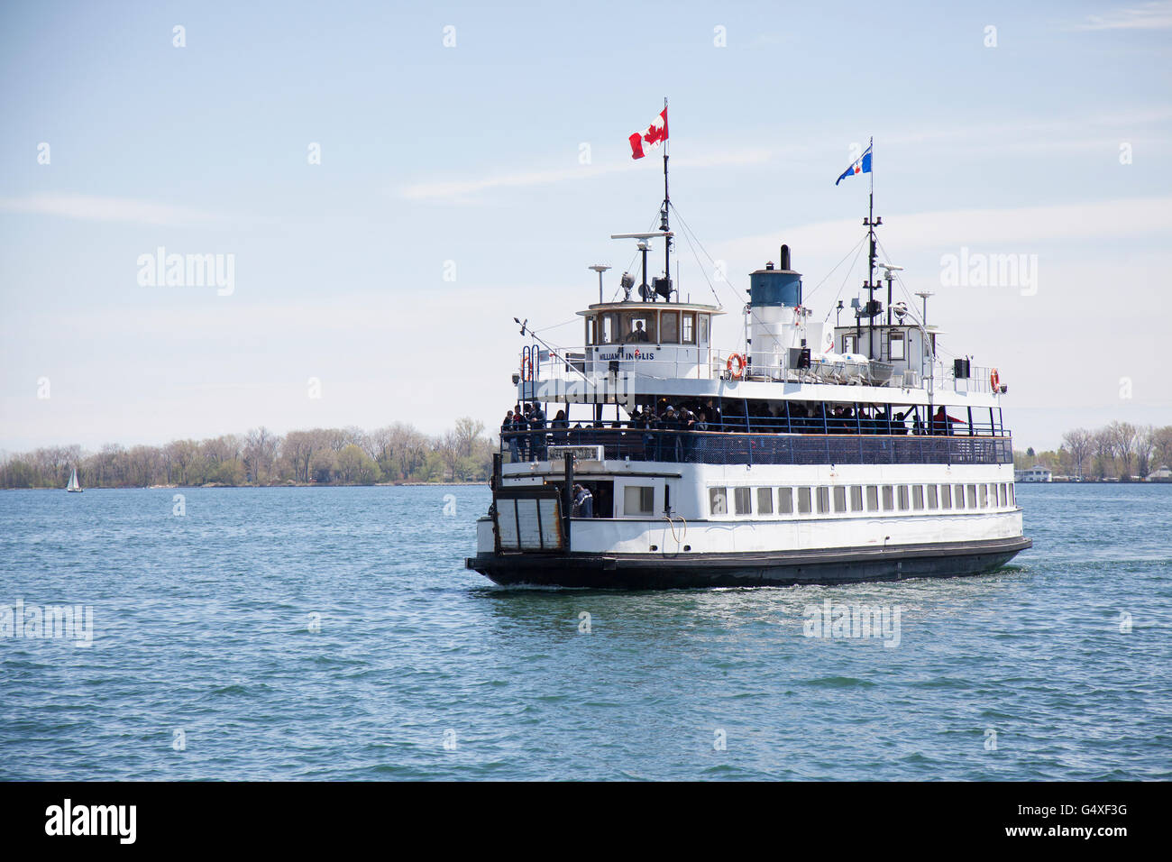 Ferry connects islands lake hi-res stock photography and images - Alamy