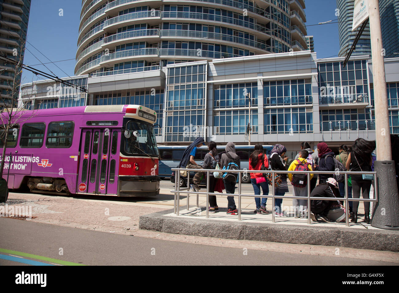Downtown toronto streetcar hi-res stock photography and images - Alamy