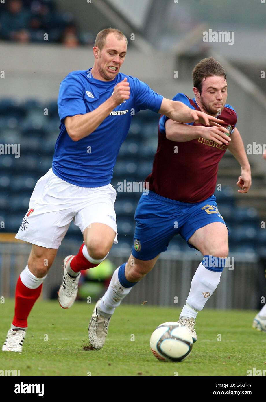 Linfield v rangers hi-res stock photography and images - Alamy