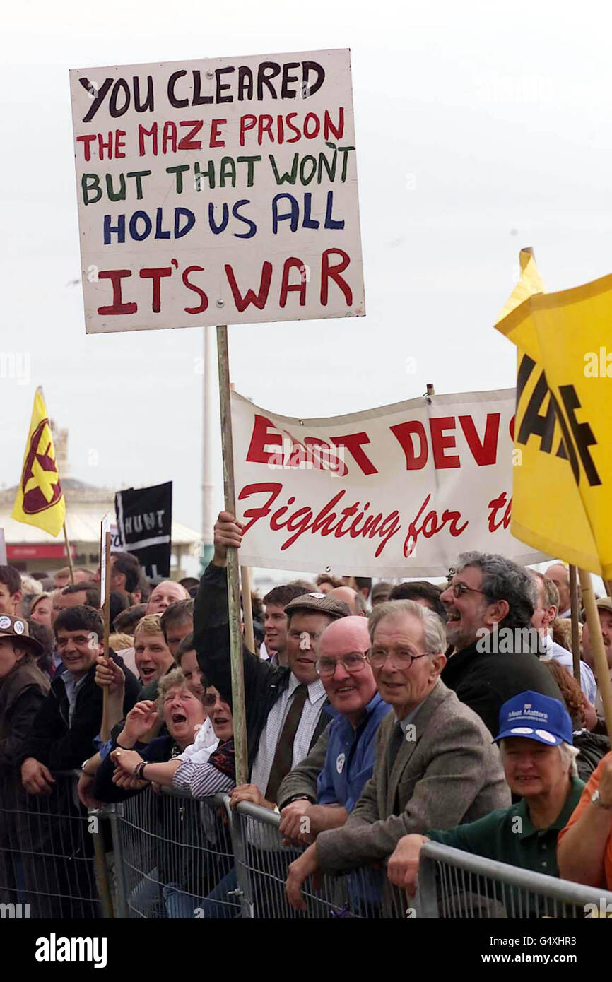 Politics agcricultural rural protest placard crowds protesting hi-res ...