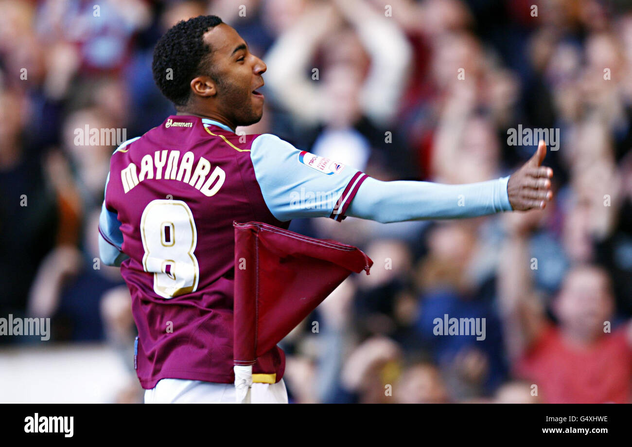 West Ham United's Nicky Maynard celebrates scoring during the npower ...